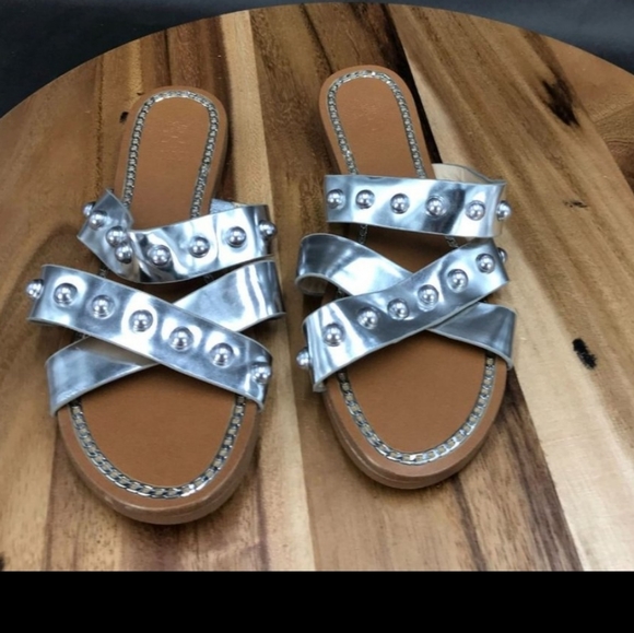 Vince Camuto | Shoes | New Vince Camuto Metalic Sample Sandal | Poshmark